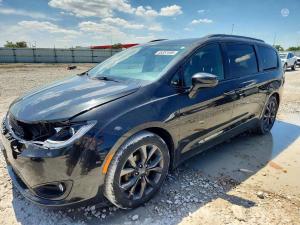 Black Chrysler Pacifica 2018 in Klaipeda, with an engine capacity of 3.61 L and mileage of 207 thousand km for 7139 €, photo  on AUTOMOTO.COM.LV