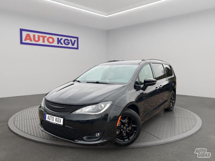 Melns Chrysler Pacifica 2019 Kauņa, ar dzinēja tilpumu 3.60 L un nobraukumu 110 tūkst. km par 17999 €, foto 1 vietnē AUTOMOTO.COM.LV
