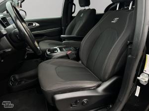 Melns Chrysler Pacifica 2019 Kauņa, ar dzinēja tilpumu 3.60 L un nobraukumu 110 tūkst. km par 17999 €, foto 13 vietnē AUTOMOTO.COM.LV
