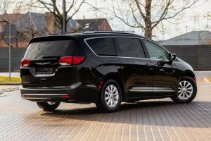 Melns Chrysler Pacifica 2019 Jelgava, ar dzinēja tilpumu 3.60 L un nobraukumu 216 tūkst. km par 17000 €, foto 6 vietnē AUTOMOTO.COM.LV