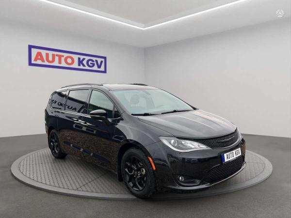 Melns Chrysler Pacifica 2019 Kauņa, ar dzinēja tilpumu 3.60 L un nobraukumu 110 tūkst. km par 17999 €, foto 7 vietnē AUTOMOTO.COM.LV