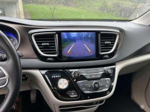Melns Chrysler Pacifica 2019 Viļņa, ar dzinēja tilpumu 3.61 L un nobraukumu 379 tūkst. km par 8750 €, foto 8 vietnē AUTOMOTO.COM.LV