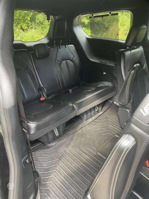 Melns Chrysler Pacifica 2019 Telšiai, ar dzinēja tilpumu 3.61 L un nobraukumu 201 tūkst. km par 16800 €, foto 15 vietnē AUTOMOTO.COM.LV