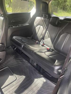 Melns Chrysler Pacifica 2019 Telšiai, ar dzinēja tilpumu 3.61 L un nobraukumu 201 tūkst. km par 16800 €, foto 17 vietnē AUTOMOTO.COM.LV