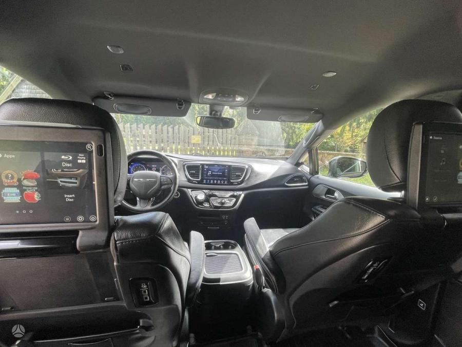 Melns Chrysler Pacifica 2019 Telšiai, ar dzinēja tilpumu 3.61 L un nobraukumu 201 tūkst. km par 16800 €, foto 22 vietnē AUTOMOTO.COM.LV