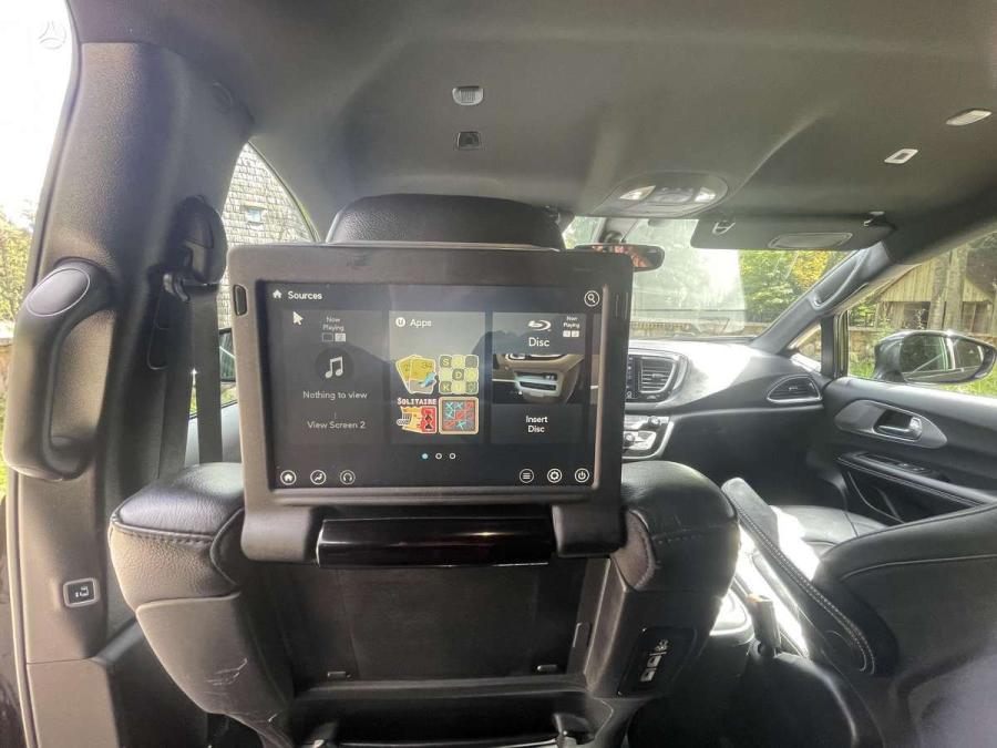 Melns Chrysler Pacifica 2019 Telšiai, ar dzinēja tilpumu 3.61 L un nobraukumu 201 tūkst. km par 16800 €, foto 23 vietnē AUTOMOTO.COM.LV