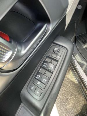 Melns Chrysler Pacifica 2019 Telšiai, ar dzinēja tilpumu 3.61 L un nobraukumu 201 tūkst. km par 16800 €, foto 36 vietnē AUTOMOTO.COM.LV