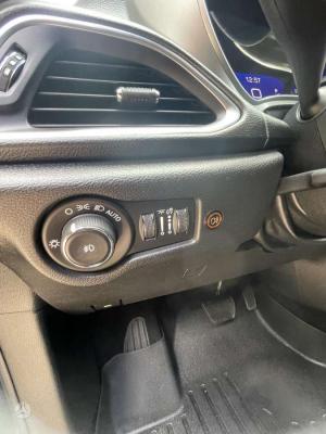 Melns Chrysler Pacifica 2019 Telšiai, ar dzinēja tilpumu 3.61 L un nobraukumu 201 tūkst. km par 16800 €, foto 39 vietnē AUTOMOTO.COM.LV
