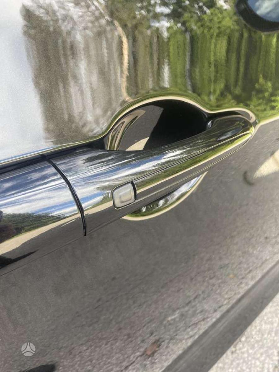 Melns Chrysler Pacifica 2019 Telšiai, ar dzinēja tilpumu 3.61 L un nobraukumu 201 tūkst. km par 16800 €, foto 45 vietnē AUTOMOTO.COM.LV