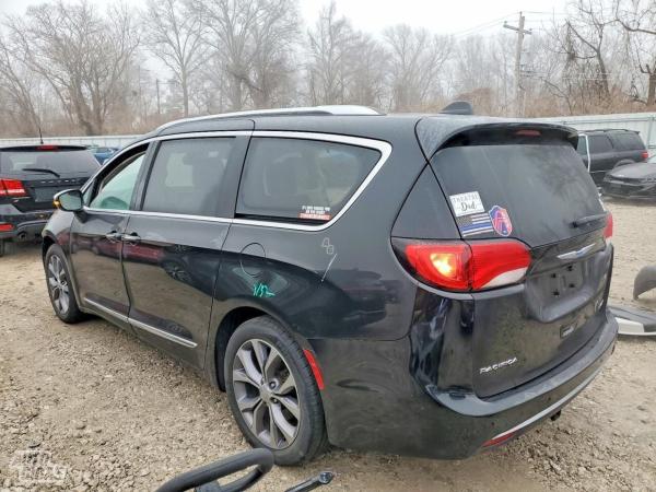 Melns Chrysler Pacifica 2019 Telšiai, ar dzinēja tilpumu 3.60 L un nobraukumu 151 tūkst. km par 16800 €, foto  vietnē AUTOMOTO.COM.LV