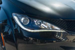 Melns Chrysler Pacifica 2020 Klaipėda, ar dzinēja tilpumu 3.61 L un nobraukumu 163 tūkst. km par 19500 €, foto 11 vietnē AUTOMOTO.COM.LV