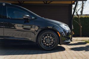 Melns Chrysler Pacifica 2020 Klaipėda, ar dzinēja tilpumu 3.61 L un nobraukumu 163 tūkst. km par 19500 €, foto 14 vietnē AUTOMOTO.COM.LV