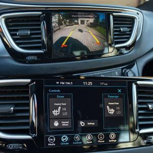 Melns Chrysler Pacifica 2020 Klaipėda, ar dzinēja tilpumu 3.61 L un nobraukumu 163 tūkst. km par 19500 €, foto 28 vietnē AUTOMOTO.COM.LV