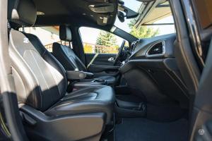 Melns Chrysler Pacifica 2020 Klaipėda, ar dzinēja tilpumu 3.61 L un nobraukumu 163 tūkst. km par 19500 €, foto 34 vietnē AUTOMOTO.COM.LV
