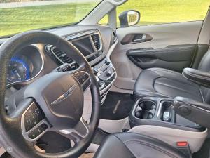 Melns Chrysler Pacifica 2020 Kauņa, ar dzinēja tilpumu 3.60 L un nobraukumu 203 tūkst. km par 11900 €, foto 8 vietnē AUTOMOTO.COM.LV