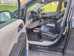 Melns Chrysler Pacifica 2020 Kauņa, ar dzinēja tilpumu 3.60 L un nobraukumu 203 tūkst. km par 11900 €, foto 13 vietnē AUTOMOTO.COM.LV