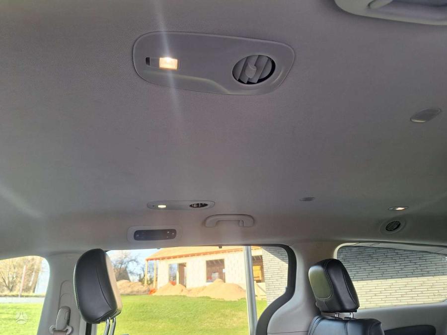 Melns Chrysler Pacifica 2020 Kauņa, ar dzinēja tilpumu 3.60 L un nobraukumu 203 tūkst. km par 11900 €, foto 15 vietnē AUTOMOTO.COM.LV