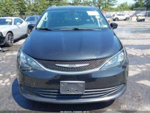 Melns Chrysler Pacifica 2020 Kauņa, ar dzinēja tilpumu 3.60 L un nobraukumu 203 tūkst. km par 11900 €, foto 23 vietnē AUTOMOTO.COM.LV