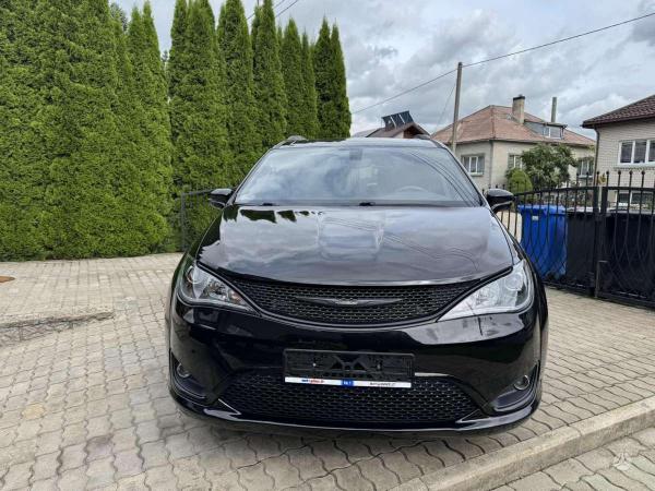 Крайслер Пасифик 2020 в Шяуляй на AUTOMOTO.COM.LV Черный Крайслер Пасифик 2020 в Шяуляй, объемом двигателя 3.60 л и пробегом 230 тыс. км за 15200 €, фото 4 на AUTOMOTO.COM.LV