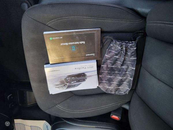 Black Chrysler Pacifica 2021 in Siauliai, with an engine capacity of 3.61 L and mileage of 187 thousand km for 21500 €, photo 11 on AUTOMOTO.COM.LV