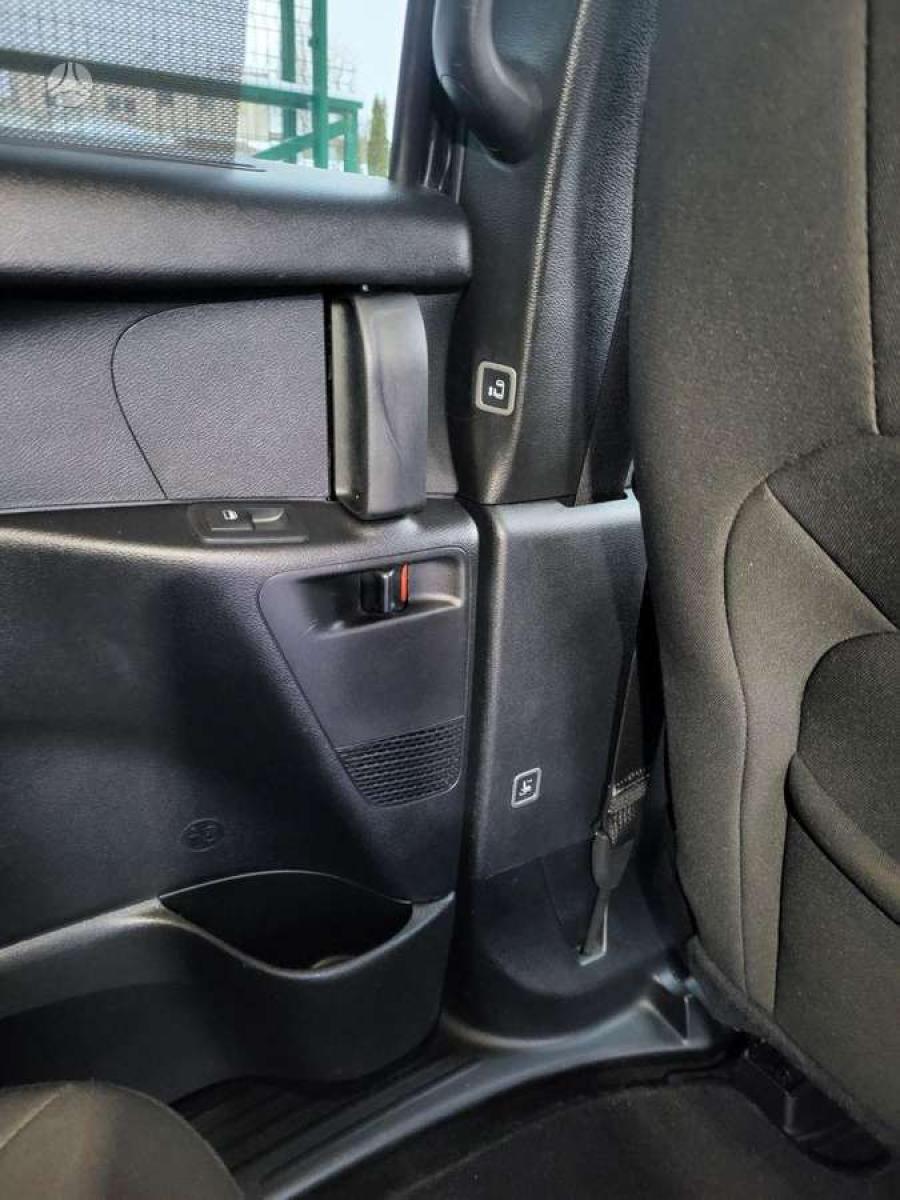 Melns Chrysler Pacifica 2021 Šauļi, ar dzinēja tilpumu 3.61 L un nobraukumu 187 tūkst. km par 21500 €, foto 15 vietnē AUTOMOTO.COM.LV