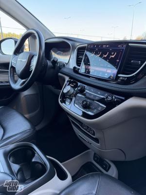 Melns Chrysler Pacifica 2021 Viļņa, ar dzinēja tilpumu 3.60 L un nobraukumu 136 tūkst. km par 31000 €, foto 15 vietnē AUTOMOTO.COM.LV