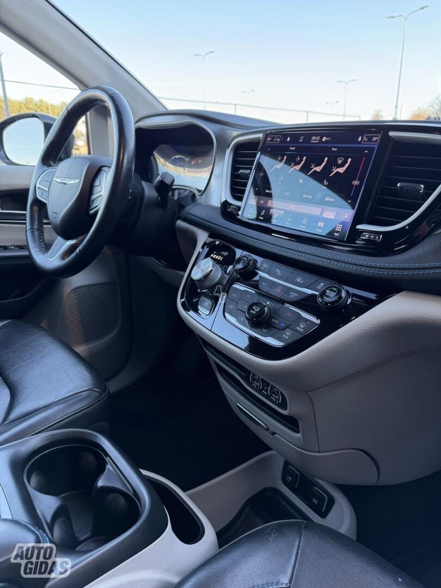 Melns Chrysler Pacifica 2021 Viļņa, ar dzinēja tilpumu 3.60 L un nobraukumu 136 tūkst. km par 31000 €, foto 15 vietnē AUTOMOTO.COM.LV