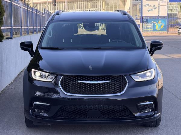 Melns Chrysler Pacifica 2021 Viļņa, ar dzinēja tilpumu 3.60 L un nobraukumu 136 tūkst. km par 27000 €, foto 9 vietnē AUTOMOTO.COM.LV
