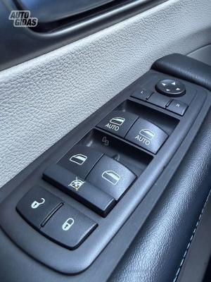Melns Chrysler Pacifica 2021 Viļņa, ar dzinēja tilpumu 3.60 L un nobraukumu 136 tūkst. km par 27000 €, foto 23 vietnē AUTOMOTO.COM.LV