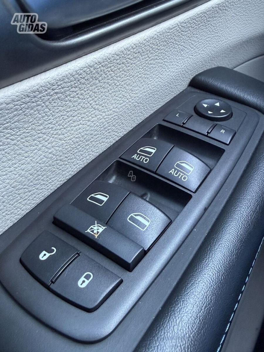 Melns Chrysler Pacifica 2021 Viļņa, ar dzinēja tilpumu 3.60 L un nobraukumu 136 tūkst. km par 27000 €, foto 23 vietnē AUTOMOTO.COM.LV