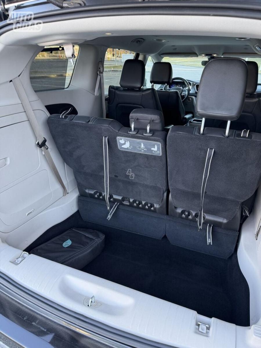 Melns Chrysler Pacifica 2021 Viļņa, ar dzinēja tilpumu 3.60 L un nobraukumu 136 tūkst. km par 27000 €, foto 26 vietnē AUTOMOTO.COM.LV