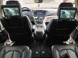 Melns Chrysler Pacifica 2021 Rīga, ar dzinēja tilpumu 3.60 L un nobraukumu 78 tūkst. km par 29900 €, foto 14 vietnē AUTOMOTO.COM.LV