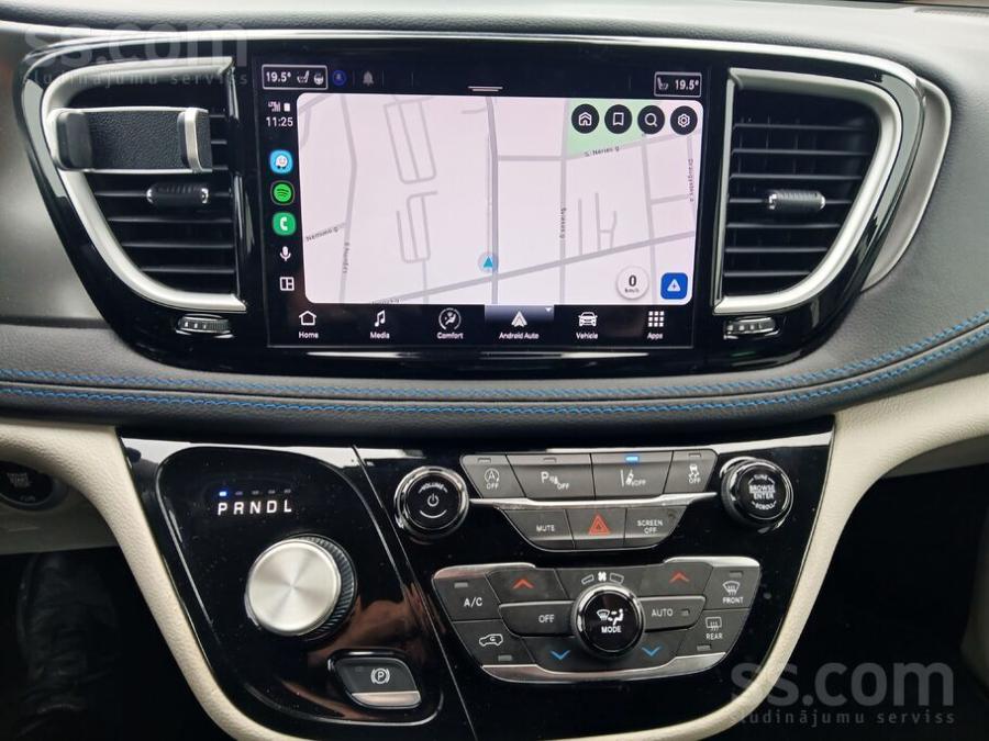 Melns Chrysler Pacifica 2021 Rīga, ar dzinēja tilpumu 3.60 L un nobraukumu 78 tūkst. km par 29900 €, foto 22 vietnē AUTOMOTO.COM.LV
