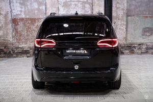 Melns Chrysler Pacifica 2021 Kauņa, ar dzinēja tilpumu 3.60 L un nobraukumu 68 tūkst. km par 24700 €, foto 6 vietnē AUTOMOTO.COM.LV