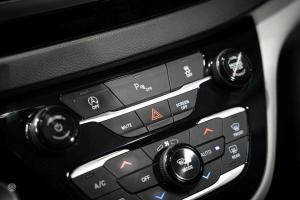 Melns Chrysler Pacifica 2021 Kauņa, ar dzinēja tilpumu 3.60 L un nobraukumu 68 tūkst. km par 24700 €, foto 20 vietnē AUTOMOTO.COM.LV
