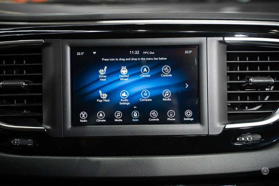 Melns Chrysler Pacifica 2021 Kauņa, ar dzinēja tilpumu 3.60 L un nobraukumu 68 tūkst. km par 24700 €, foto 22 vietnē AUTOMOTO.COM.LV
