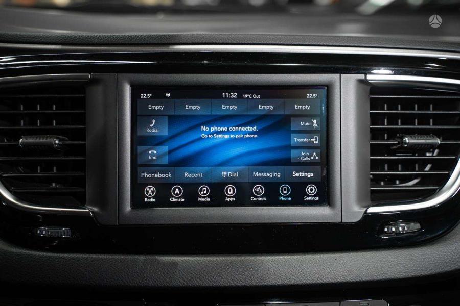 Melns Chrysler Pacifica 2021 Kauņa, ar dzinēja tilpumu 3.60 L un nobraukumu 68 tūkst. km par 24700 €, foto 23 vietnē AUTOMOTO.COM.LV