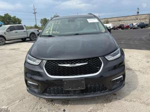 Melns Chrysler Pacifica 2021 Viļņa, ar dzinēja tilpumu 3.61 L un nobraukumu 246 tūkst. km par 12200 €, foto 4 vietnē AUTOMOTO.COM.LV