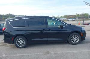 Melns Chrysler Pacifica 2021 Viļņa, ar dzinēja tilpumu 3.61 L un nobraukumu 246 tūkst. km par 12200 €, foto 12 vietnē AUTOMOTO.COM.LV