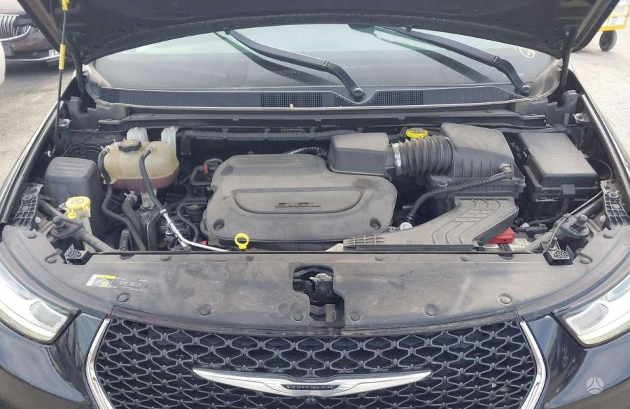 Melns Chrysler Pacifica 2021 Viļņa, ar dzinēja tilpumu 3.61 L un nobraukumu 246 tūkst. km par 12200 €, foto 21 vietnē AUTOMOTO.COM.LV