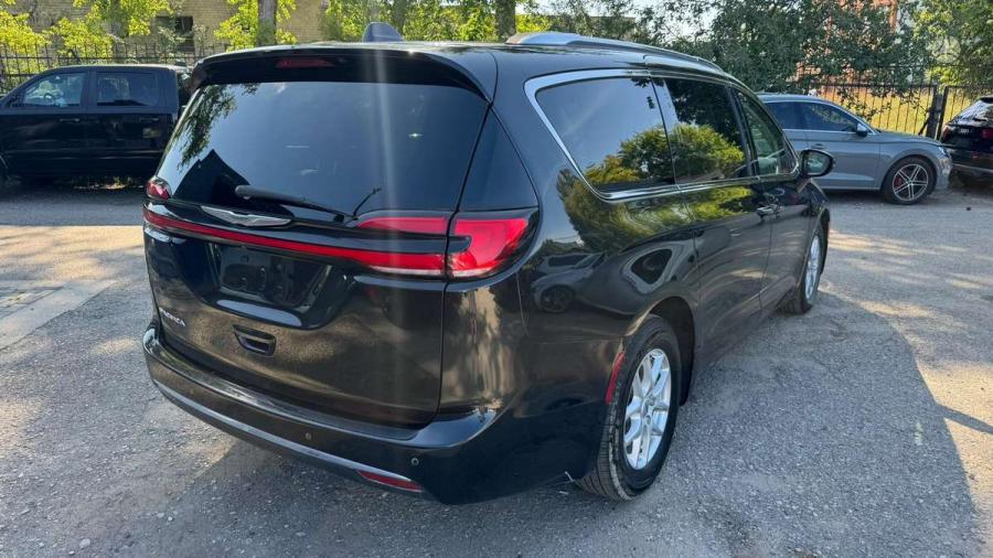 Melns Chrysler Pacifica 2021 Ukmergė, ar dzinēja tilpumu 3.61 L un nobraukumu 226 tūkst. km par 10990 €, foto 13 vietnē AUTOMOTO.COM.LV