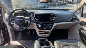 Melns Chrysler Pacifica 2021 Ukmergė, ar dzinēja tilpumu 3.61 L un nobraukumu 226 tūkst. km par 10990 €, foto 18 vietnē AUTOMOTO.COM.LV