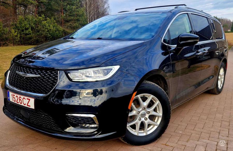 Melns Chrysler Pacifica 2021 Šauļi, ar dzinēja tilpumu 3.60 L un nobraukumu 147 tūkst. km par 26999 €, foto 6 vietnē AUTOMOTO.COM.LV