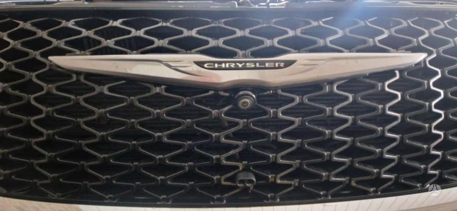 Melns Chrysler Pacifica 2021 Šauļi, ar dzinēja tilpumu 3.60 L un nobraukumu 147 tūkst. km par 26999 €, foto 16 vietnē AUTOMOTO.COM.LV