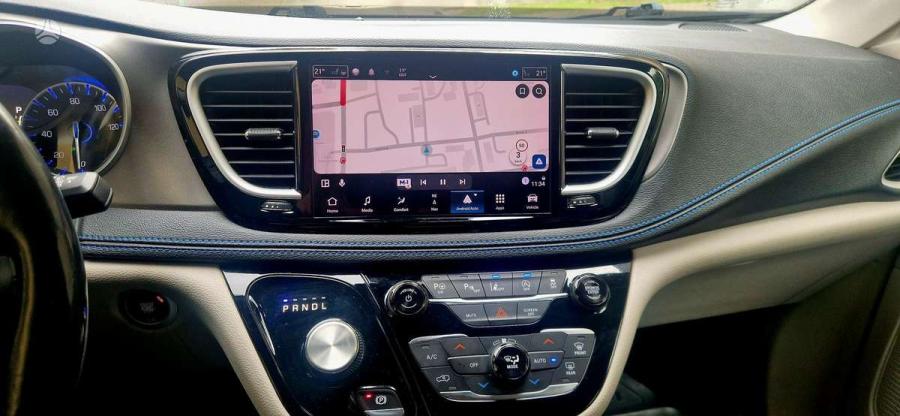 Melns Chrysler Pacifica 2021 Šauļi, ar dzinēja tilpumu 3.60 L un nobraukumu 147 tūkst. km par 26999 €, foto 17 vietnē AUTOMOTO.COM.LV