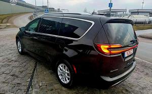 Melns Chrysler Pacifica 2021 Šauļi, ar dzinēja tilpumu 3.60 L un nobraukumu 147 tūkst. km par 26999 €, foto 39 vietnē AUTOMOTO.COM.LV