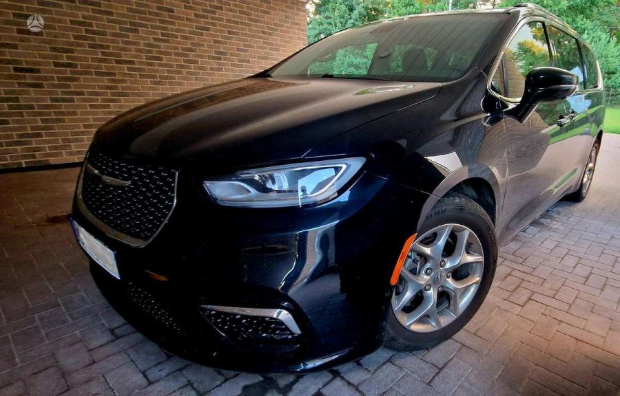 Melns Chrysler Pacifica 2021 Šauļi, ar dzinēja tilpumu 3.60 L un nobraukumu 147 tūkst. km par 26999 €, foto 40 vietnē AUTOMOTO.COM.LV