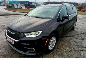Melns Chrysler Pacifica 2021 Šauļi, ar dzinēja tilpumu 3.60 L un nobraukumu 147 tūkst. km par 26999 €, foto 41 vietnē AUTOMOTO.COM.LV