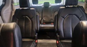 Melns Chrysler Pacifica 2021 Šauļi, ar dzinēja tilpumu 3.60 L un nobraukumu 147 tūkst. km par 26999 €, foto 57 vietnē AUTOMOTO.COM.LV