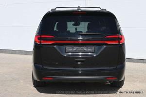 Black Chrysler Pacifica 2021 in Kretinga, with an engine capacity of 3.61 L and mileage of 129 thousand km for 22699 €, photo 10 on AUTOMOTO.COM.LV